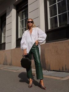 Como combinar verde oscuro - Outfits para mujer 2025 - Muy Trendy