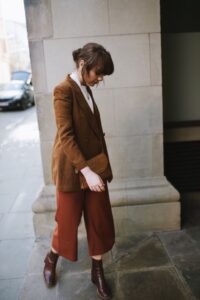 Como combinar ropa color Ladrillo 2026 - Outfit mujer - Muy Trendy