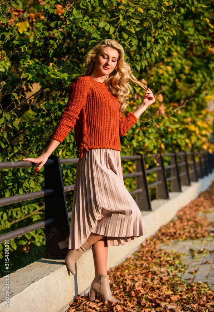 Como combinar suéter ladrillo 2025 - Outfit mujer - Muy Trendy